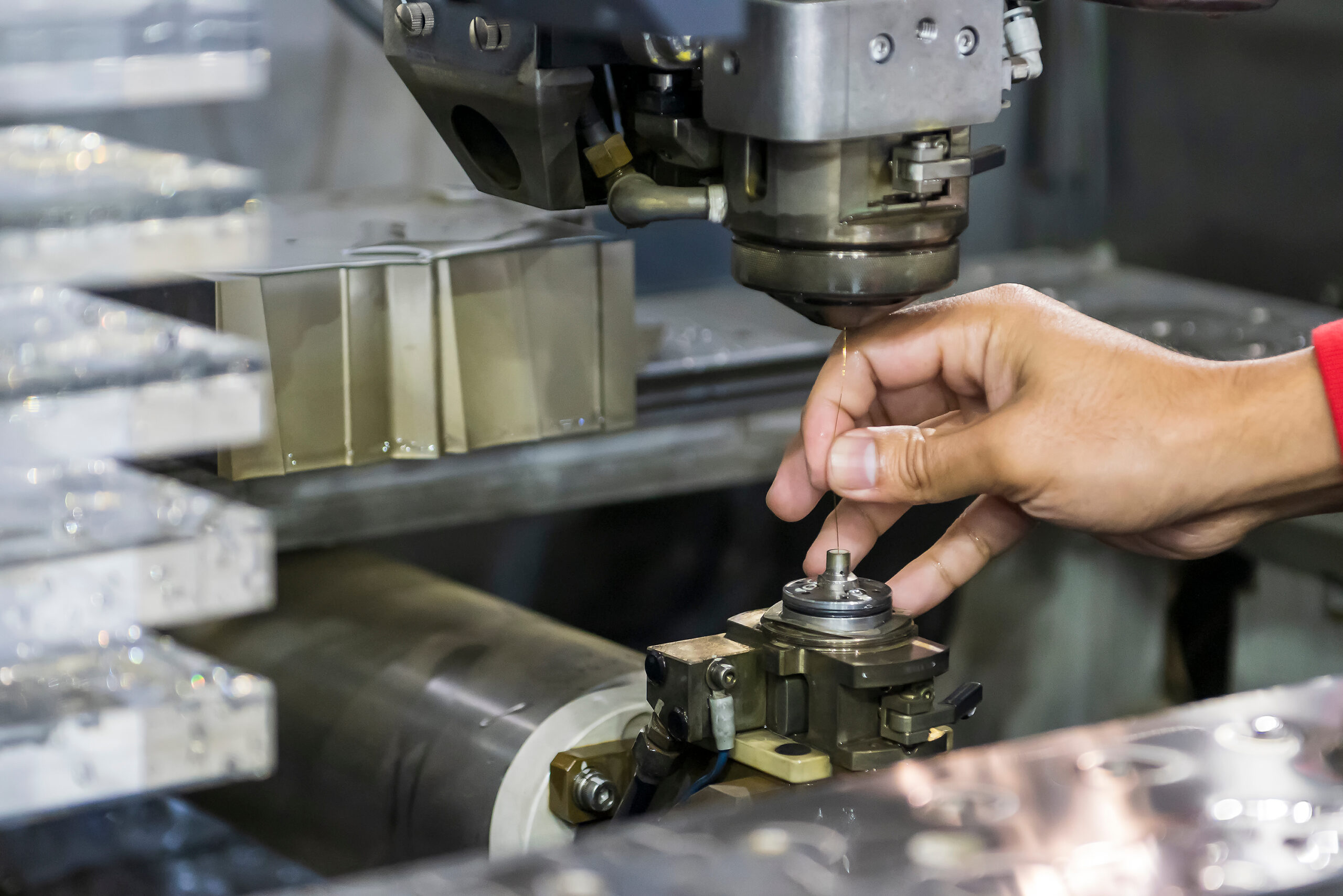 Ram EDM vs. Wire EDM: Choosing the Right Process - Krukemeier